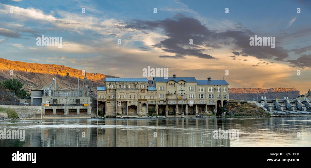 Swan Falls Dam on the Snake River Idaho at sunset Stock Photo - Alamy