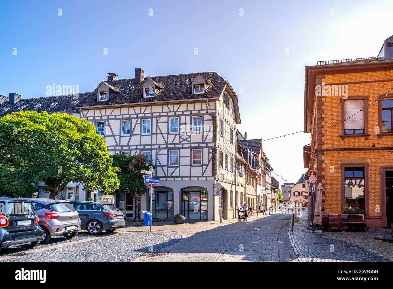 Historical city of Hochheim am Main, Germany Stock Photo - Alamy