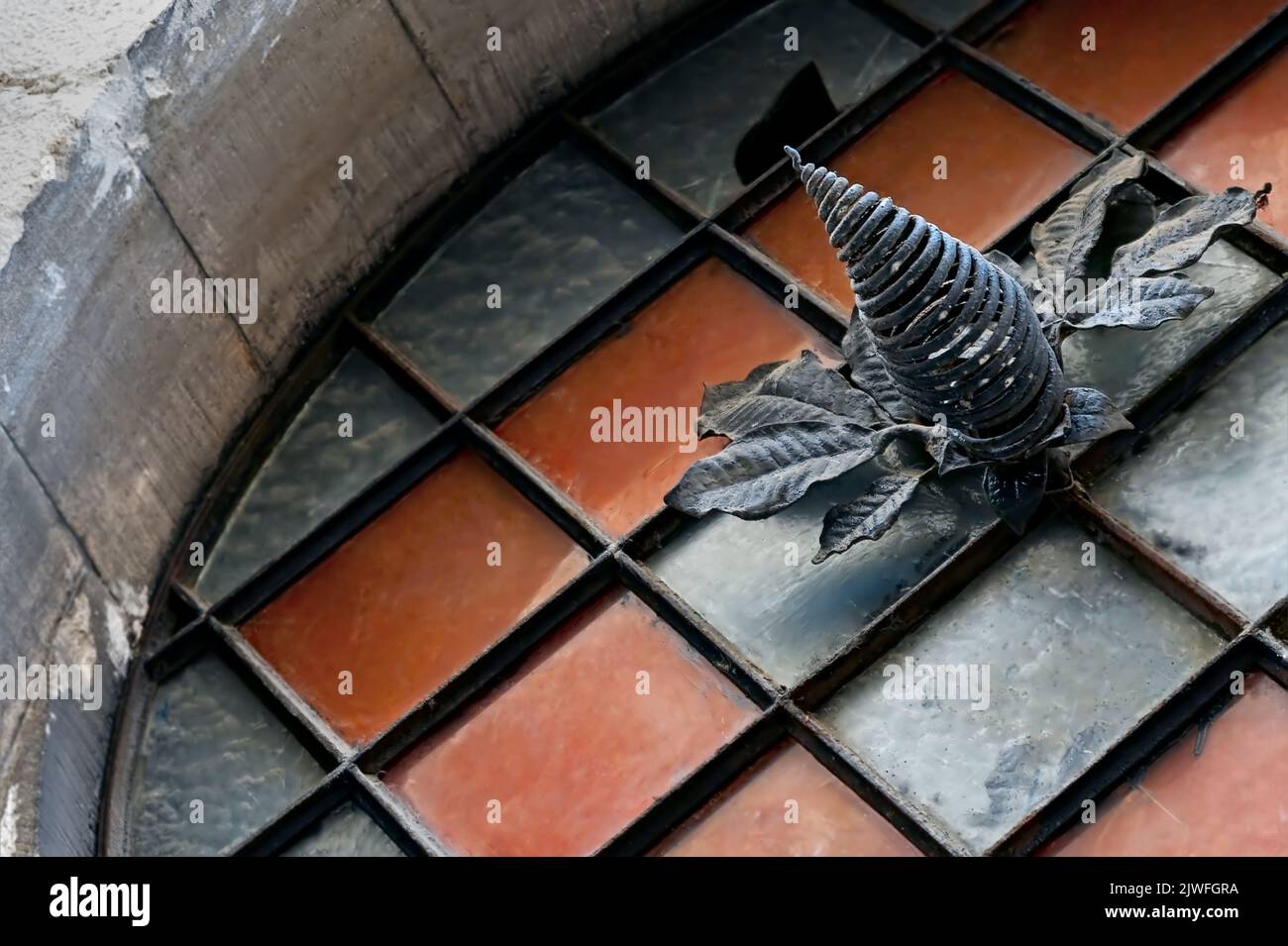 Metal chestnut catkin flower decoration of lattice light of a broken ...