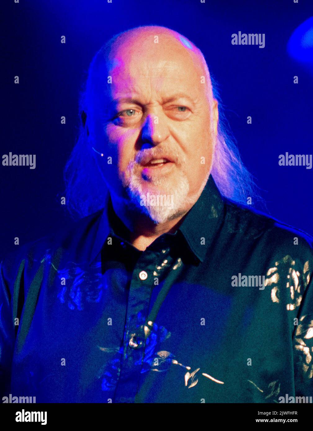 Bill Bailey at the towersey festival claydon house buckinghamshire ...