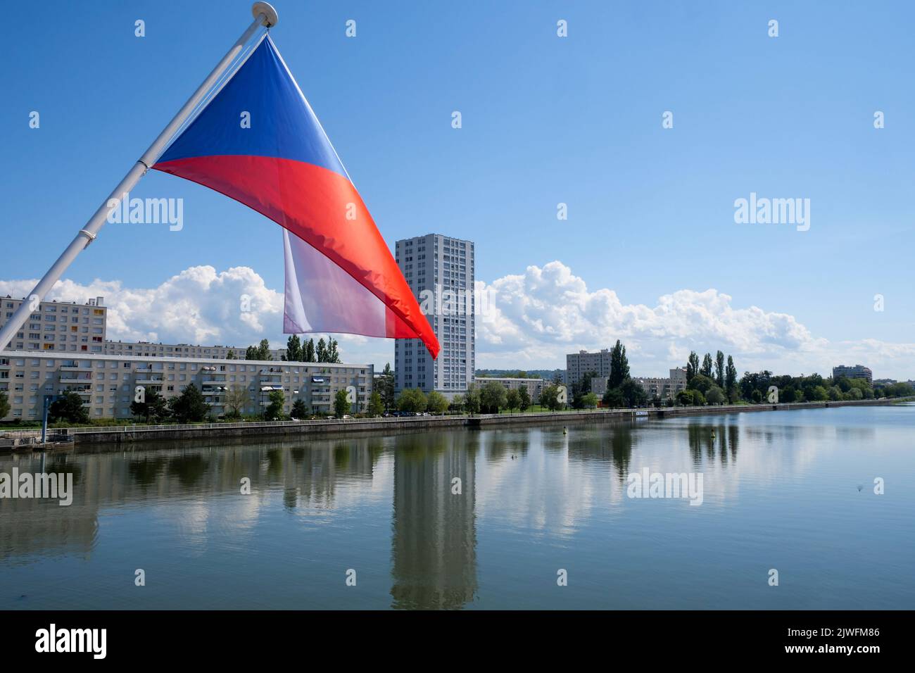 Allier Lake seen from the Europe Bridge, Vichy, Allier, AURA Region ...