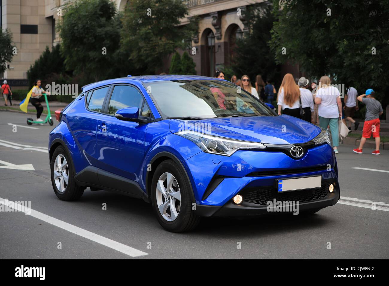 Toyota chr hybrid hi-res stock photography and images - Alamy