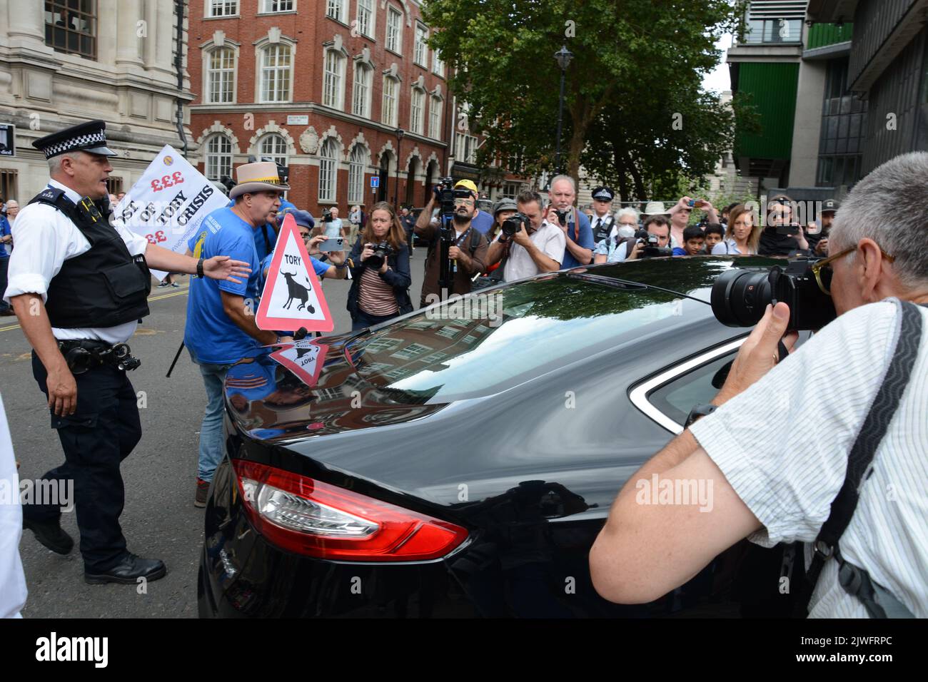Tory appoint leader hi-res stock photography and images - Alamy