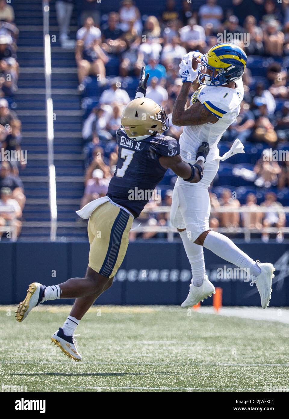 September 3, 2022 : Delaware Fightin Blue Hens wide receiver Thyrick ...