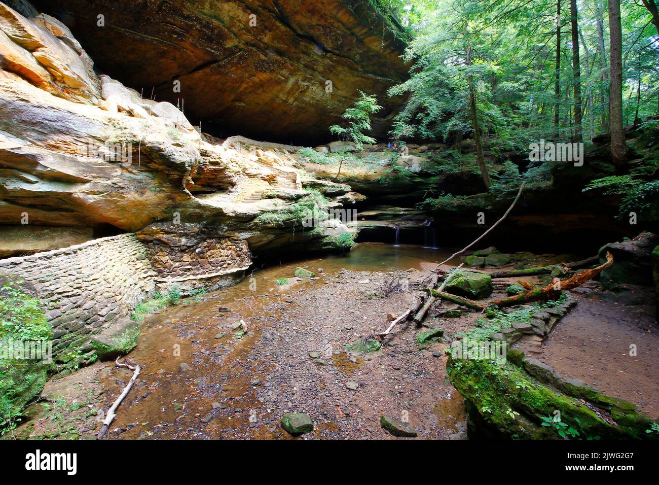 Old Man's Cave in Summer, Hocking Hills State Park, Ohio Stock Photo ...