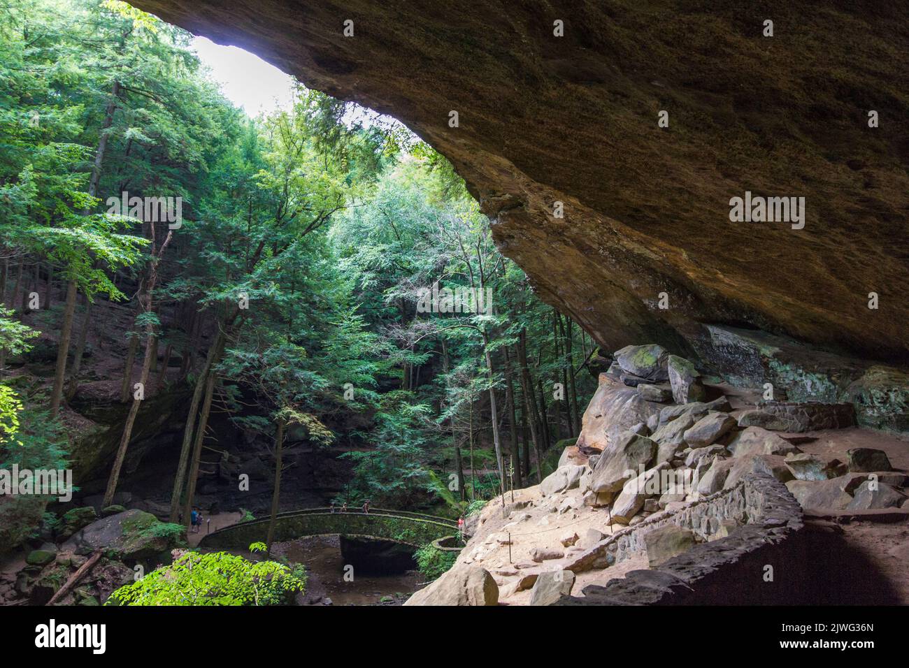 Old Man's Cave in Summer, Hocking Hills State Park, Ohio Stock Photo ...