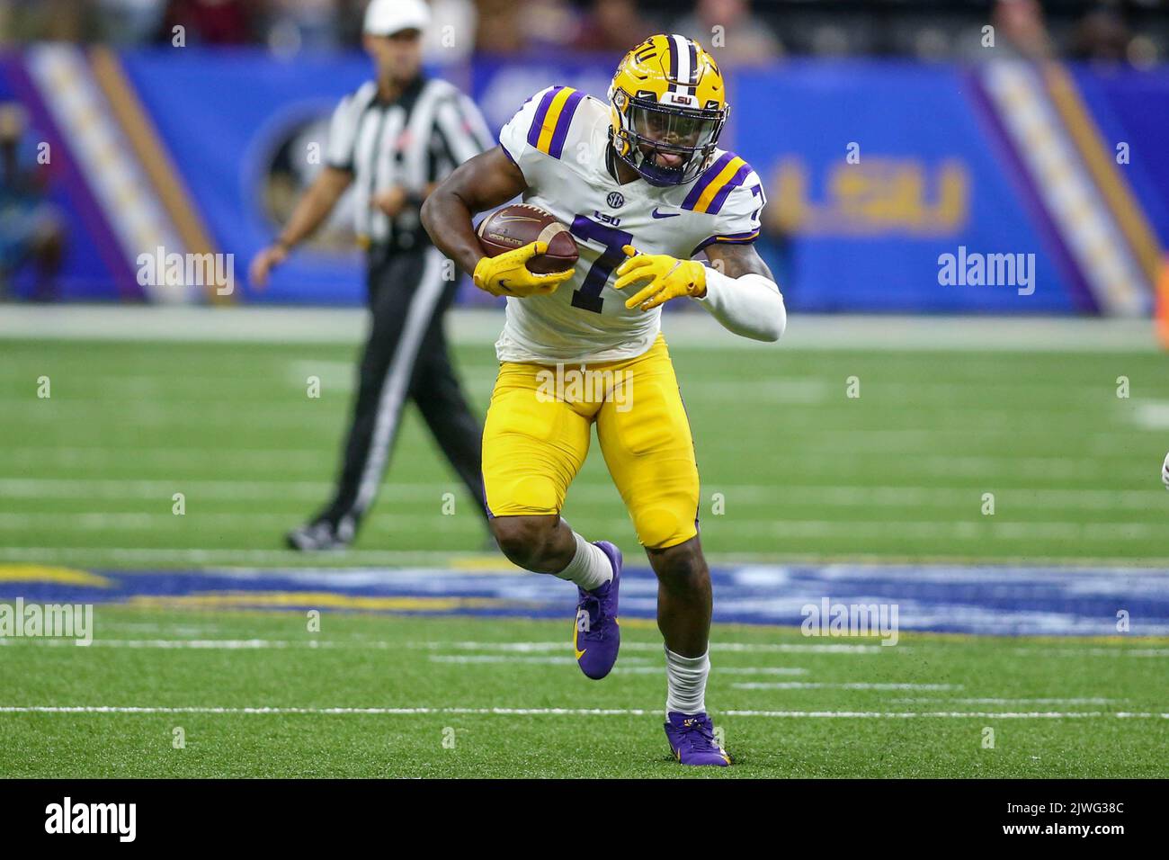 September 4, 2022: LSU's Kayshon Boutte (7) looks for running room ...