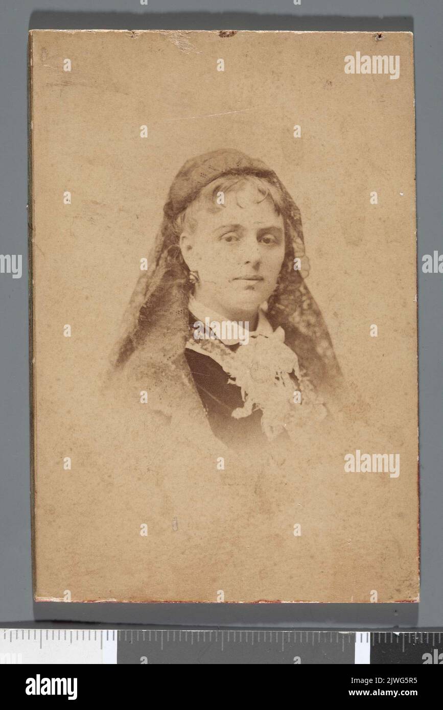 Bust scale portrait hi-res stock photography and images - Alamy