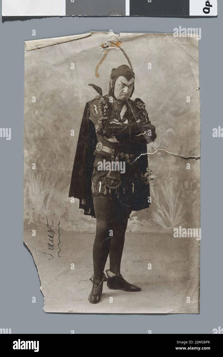 Adam ostrowski hi-res stock photography and images - Alamy