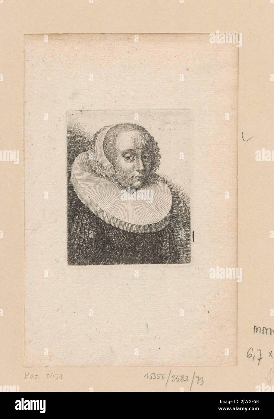 Dark ruff hi-res stock photography and images - Alamy