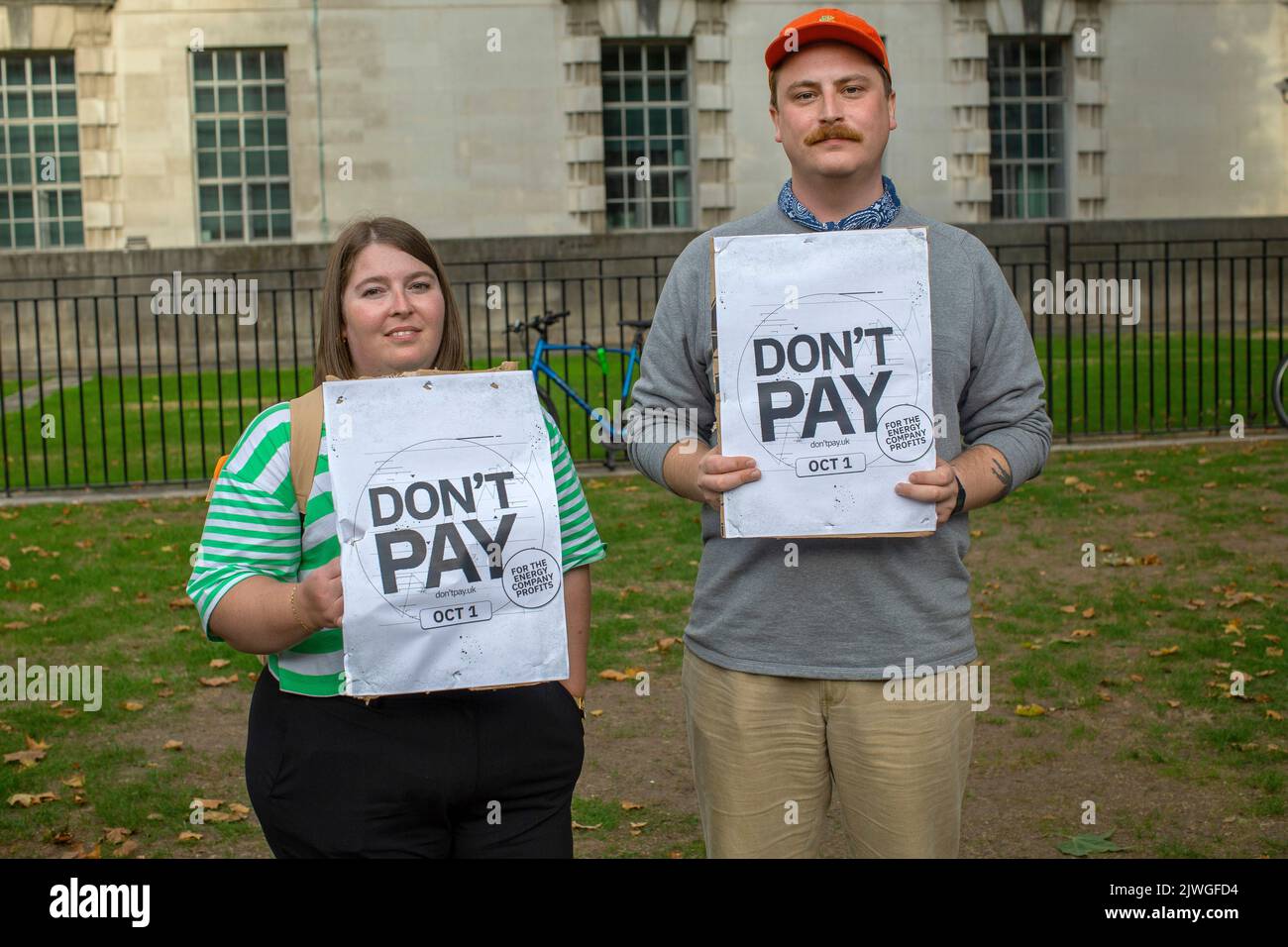 Cancel our direct debits hi-res stock photography and images - Alamy