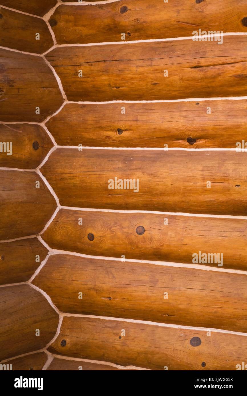 Chinked log cabin hi-res stock photography and images - Alamy