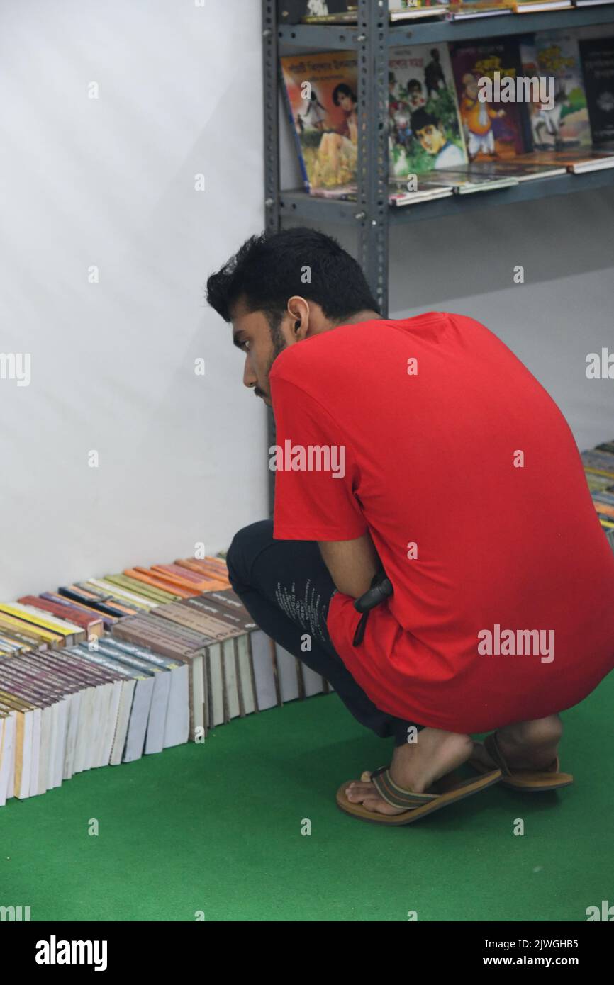 Kolkata, India. 05th Sep, 2022. The Sharad Boi-Parbon or Autumn Book ...