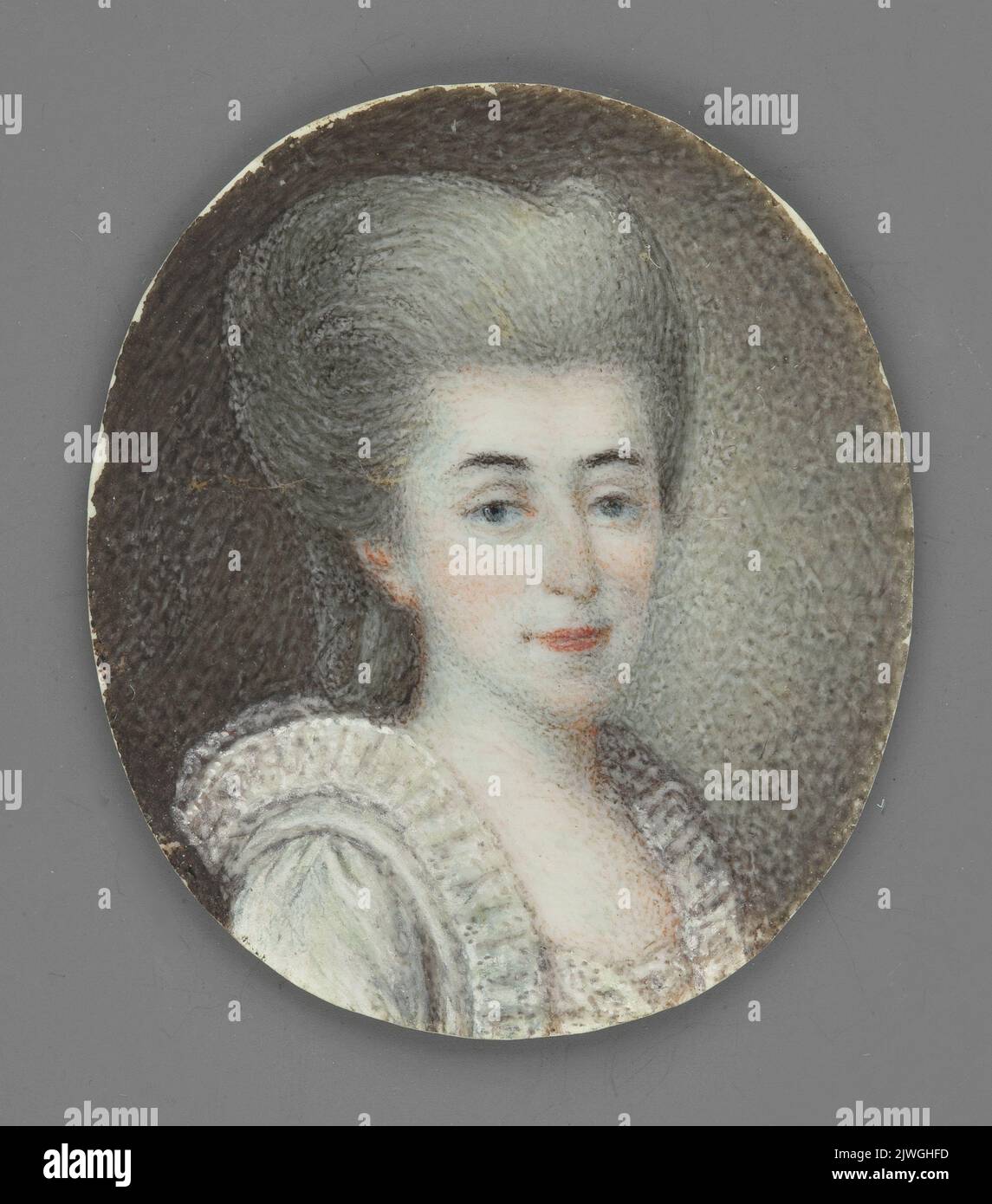 Portret damy w białej sukni i pudrowanej wysokiej peruce. unknown ...