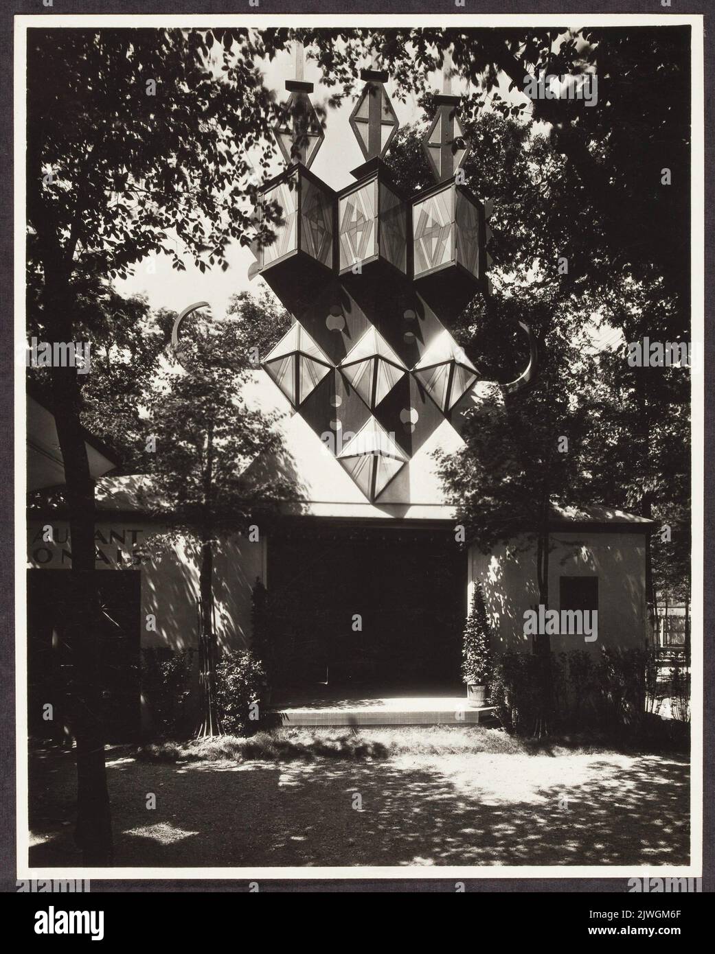 1925 paris exposition hi-res stock photography and images - Alamy