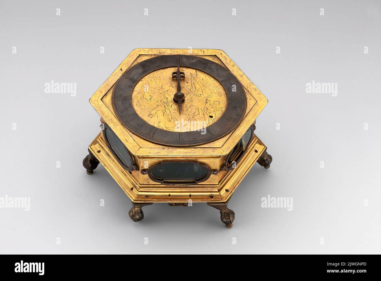 17th century clock mechanism hi-res stock photography and images - Alamy