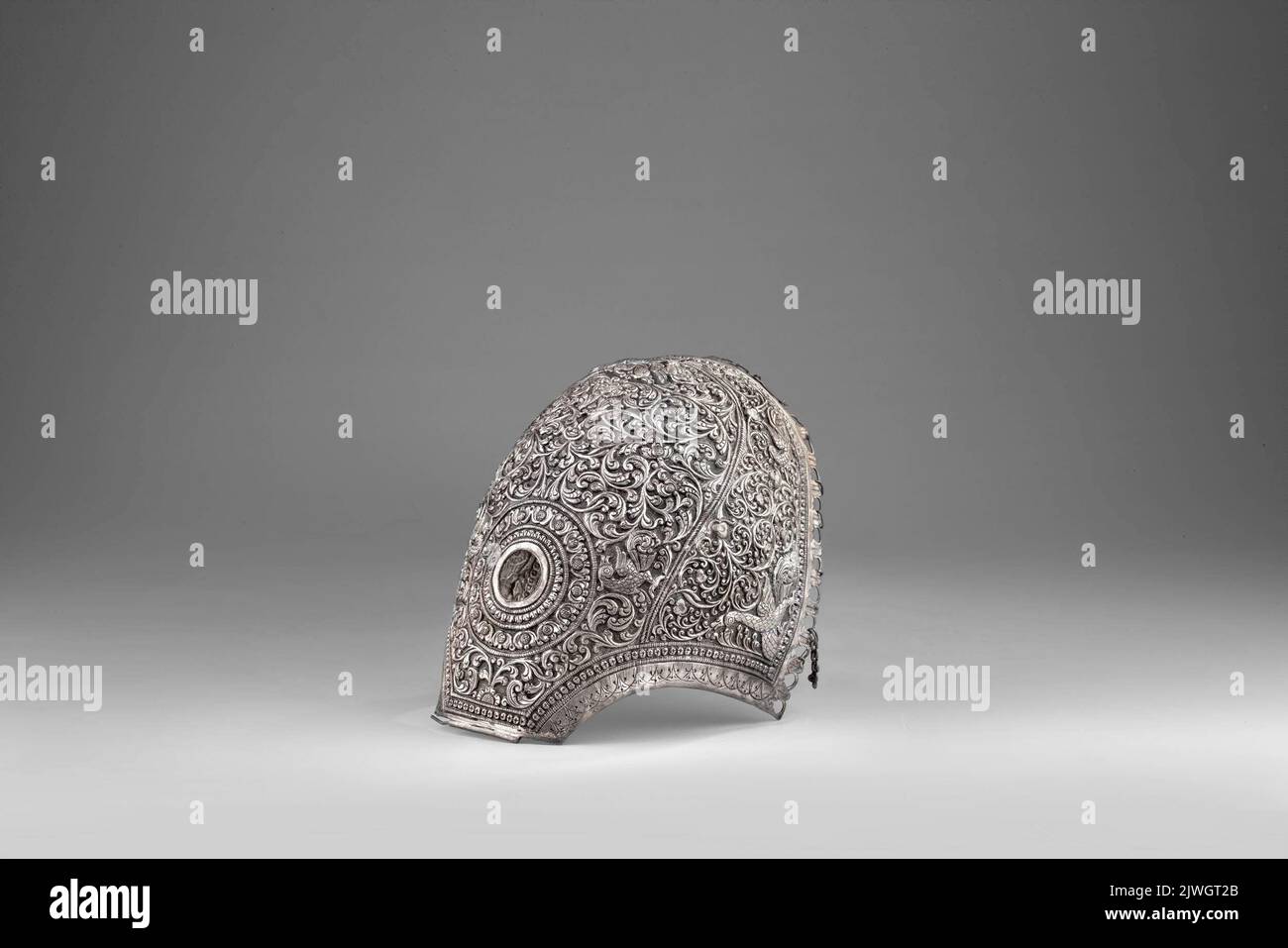 Pauldron hi-res stock photography and images - Alamy