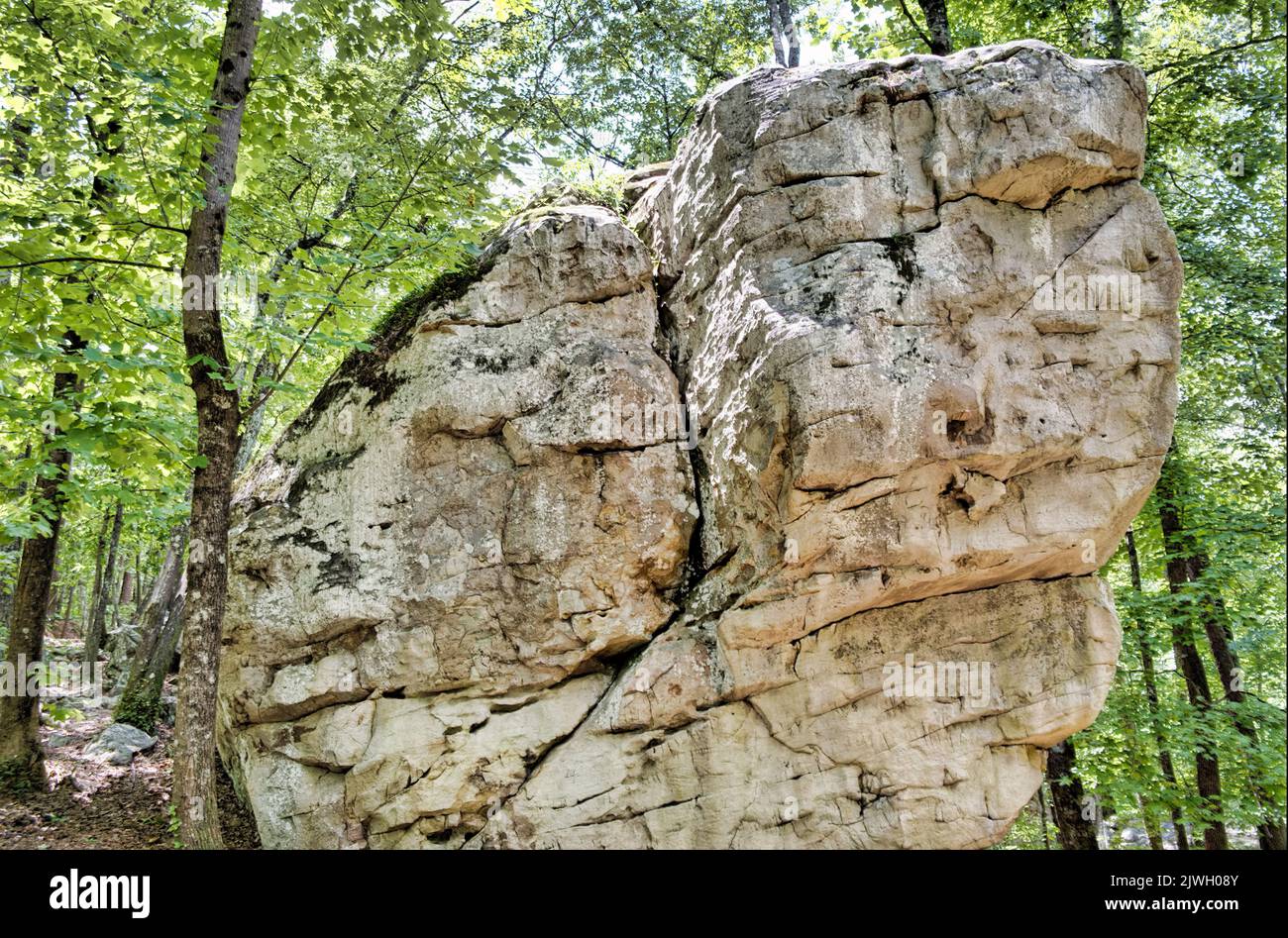 Shades crest boulder fields hi-res stock photography and images - Alamy