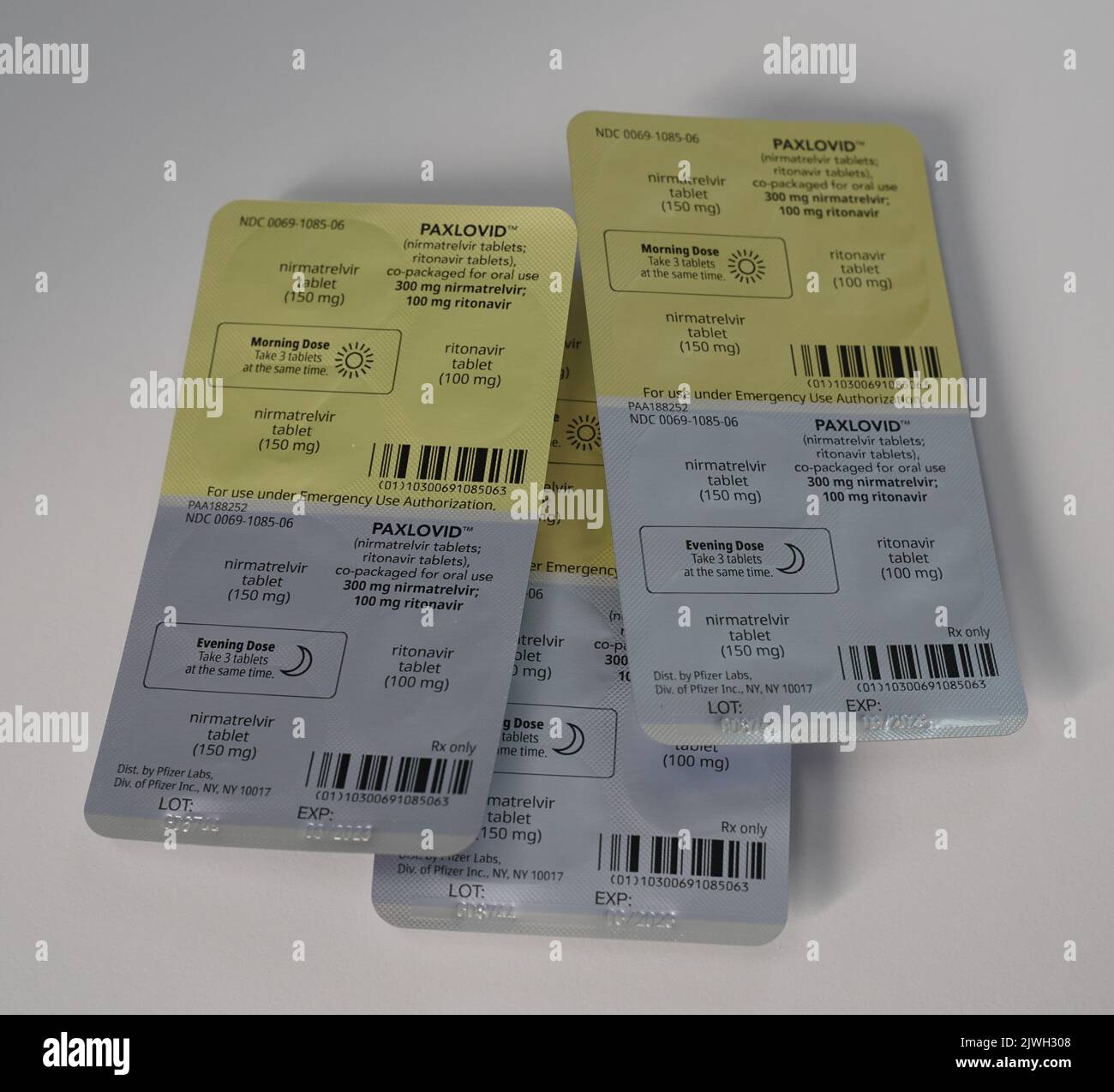 Antiviral medication PAXLOVID (nirmatrelvir tablets; ritonavir tablets ...