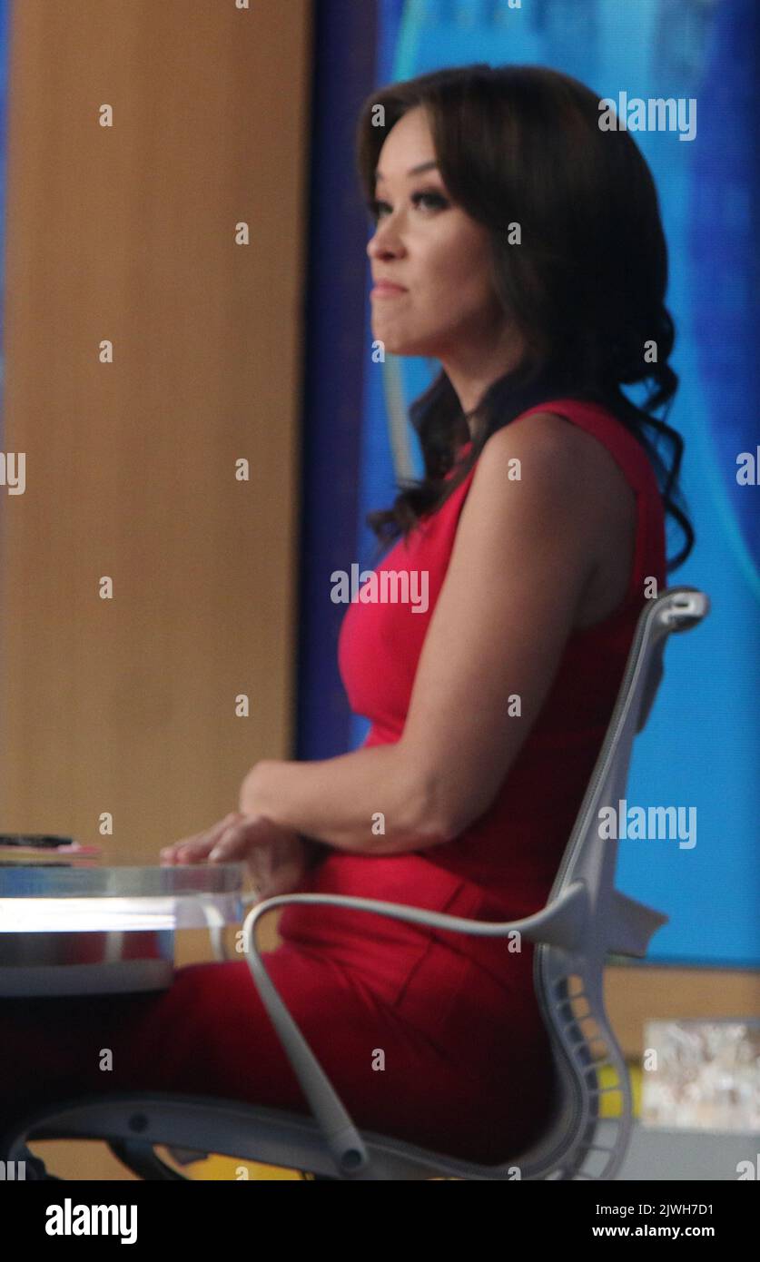 September 05, 2022 Eva Pilgrim on the set of Good Morning America in ...