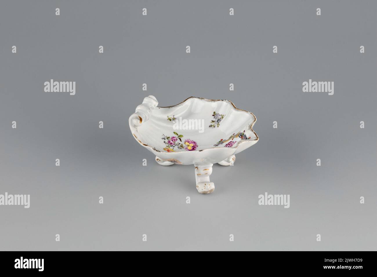 Seashell (salt cellar), with the Pomian coat of arms of Bishop ...