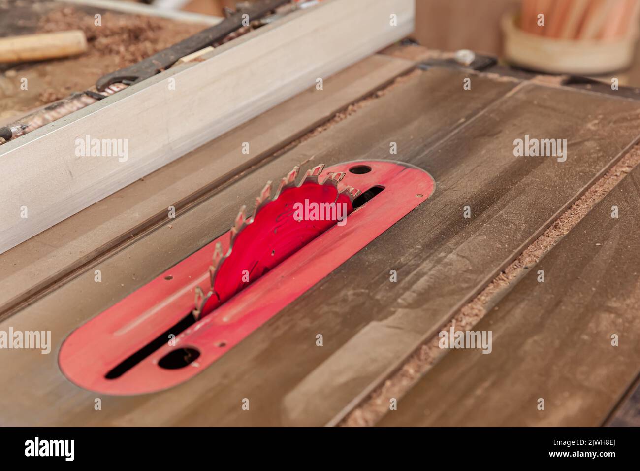 Vintage saw machine hi-res stock photography and images - Alamy