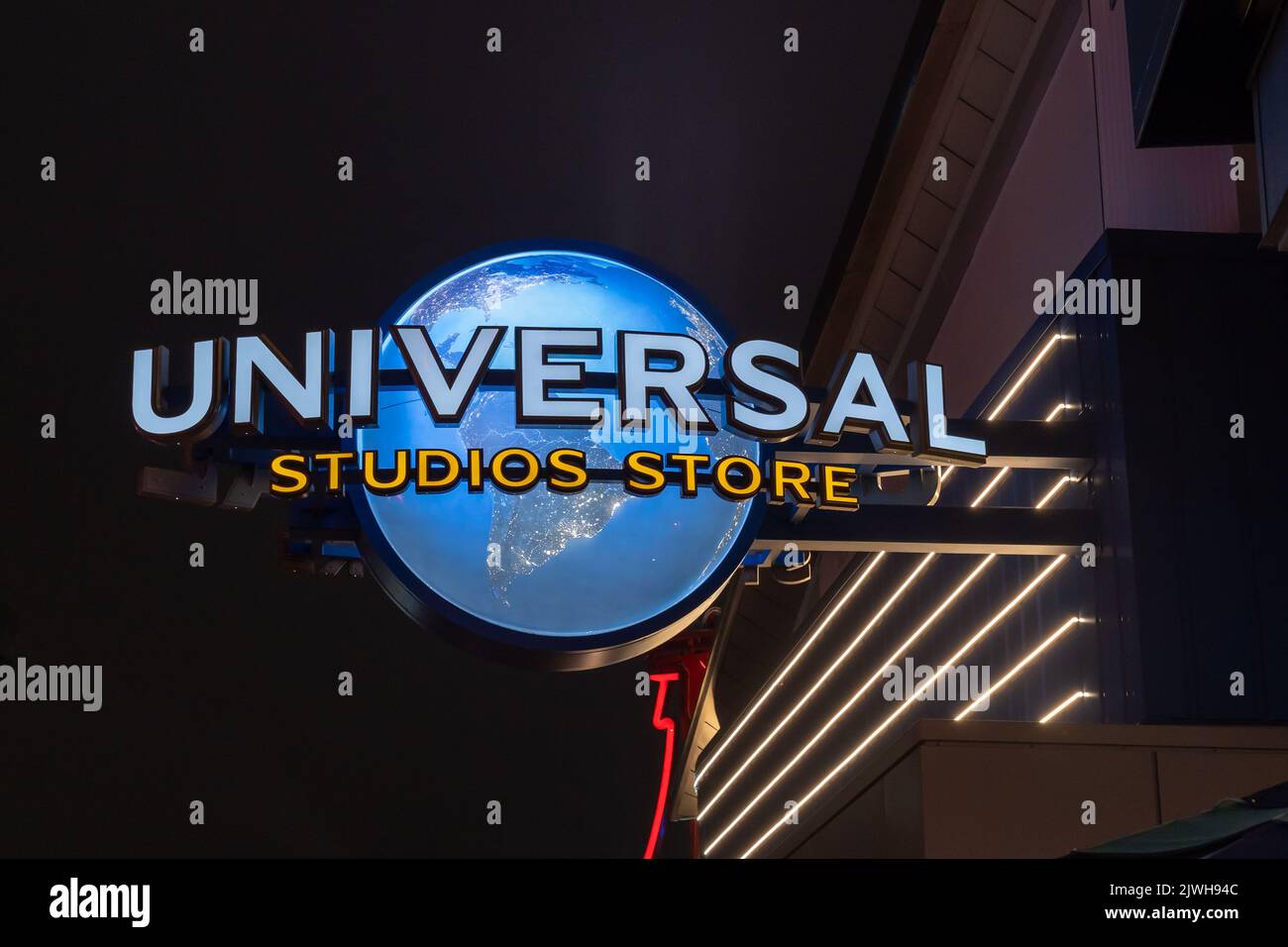 Logo Degli Universal Studios Png Universal Studios | Movies, Theme