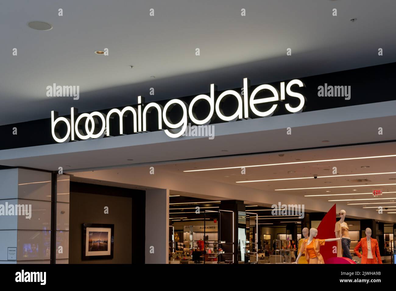 Beverly connection hi-res stock photography and images - Alamy