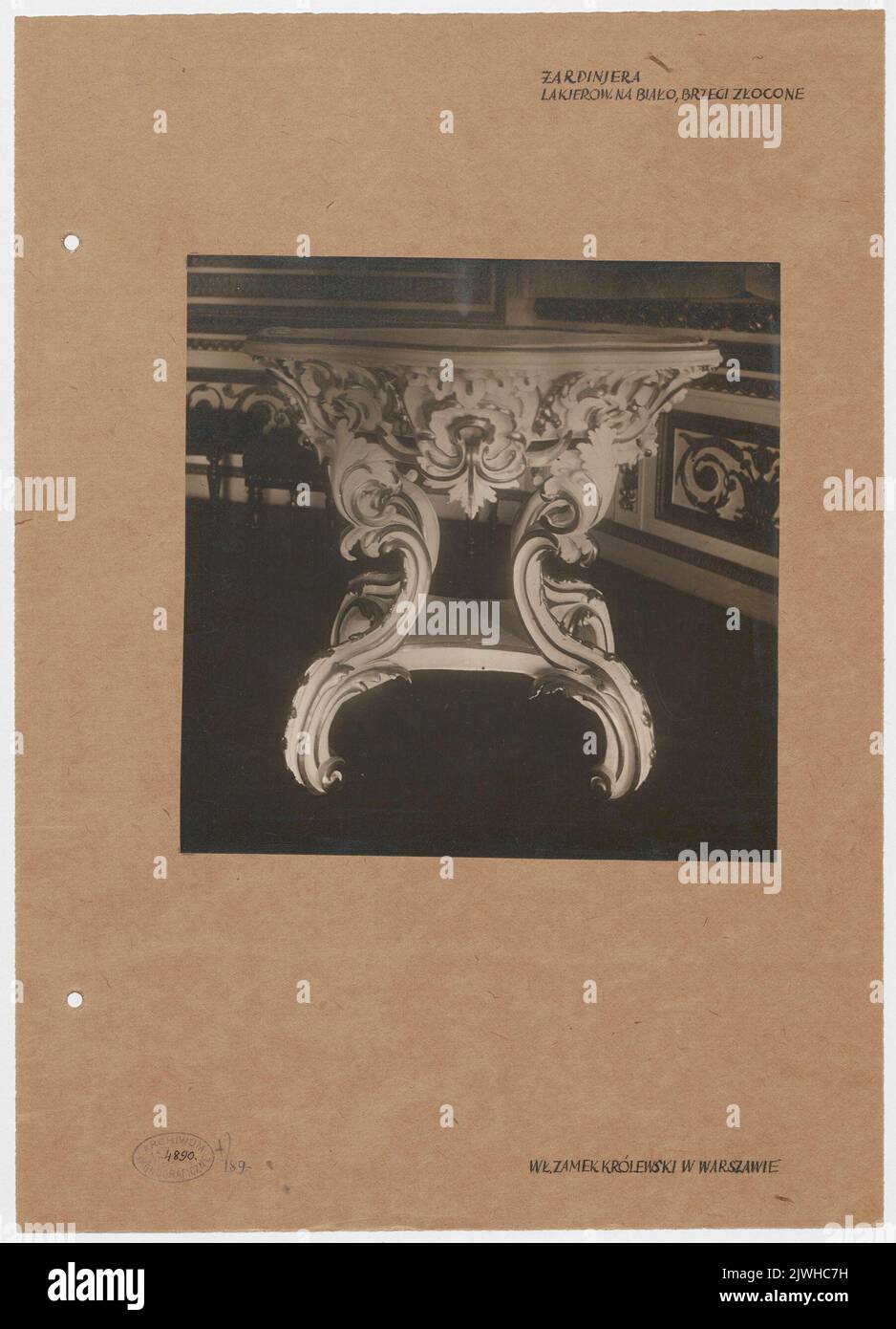 Throne room side view hi-res stock photography and images - Alamy