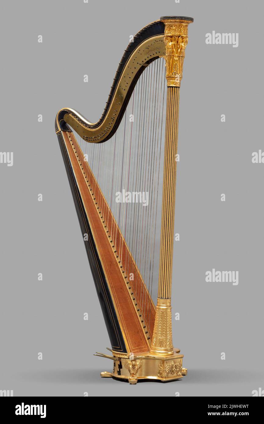 Double pedal harp hi-res stock photography and images - Alamy