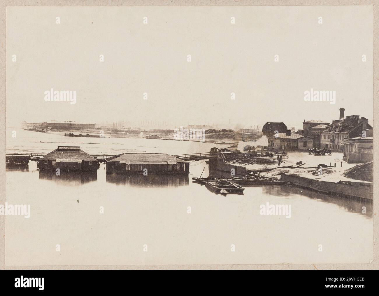 Warsaw. Wooden (boat) bridge over the Vistula. View of the intersection ...
