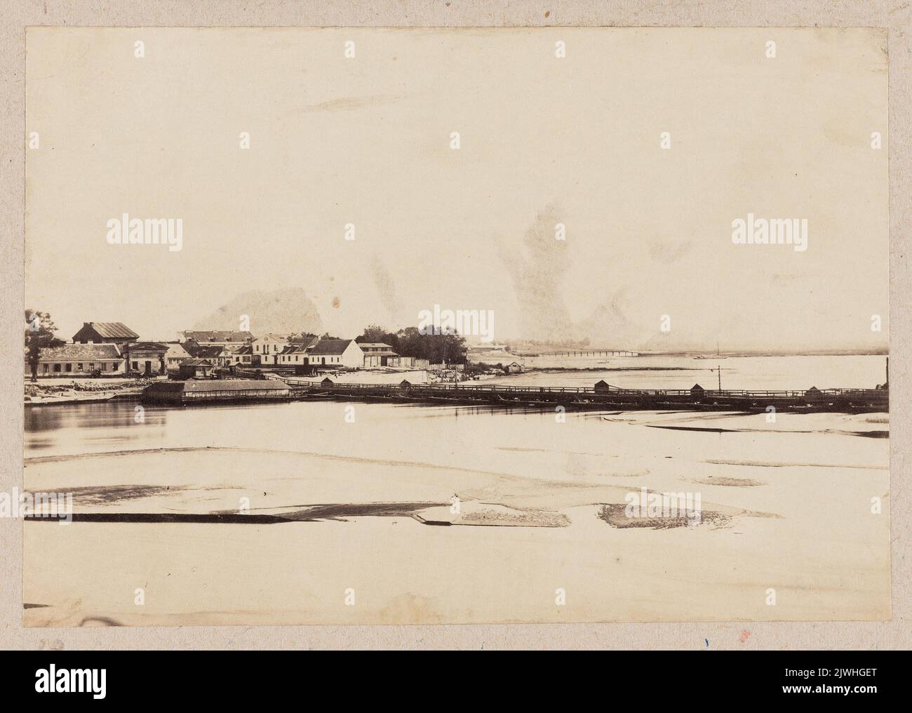 Warsaw. Wooden (boat) bridge over the Vistula, at Bednarska Street ...
