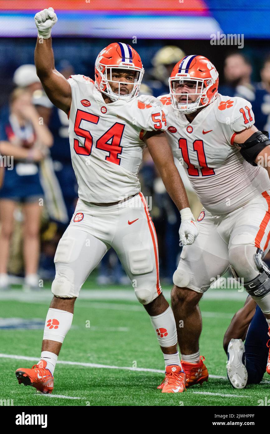 Atlanta, Georgia. September 5, 2022, Clemson Tigers linebacker Jeremiah ...