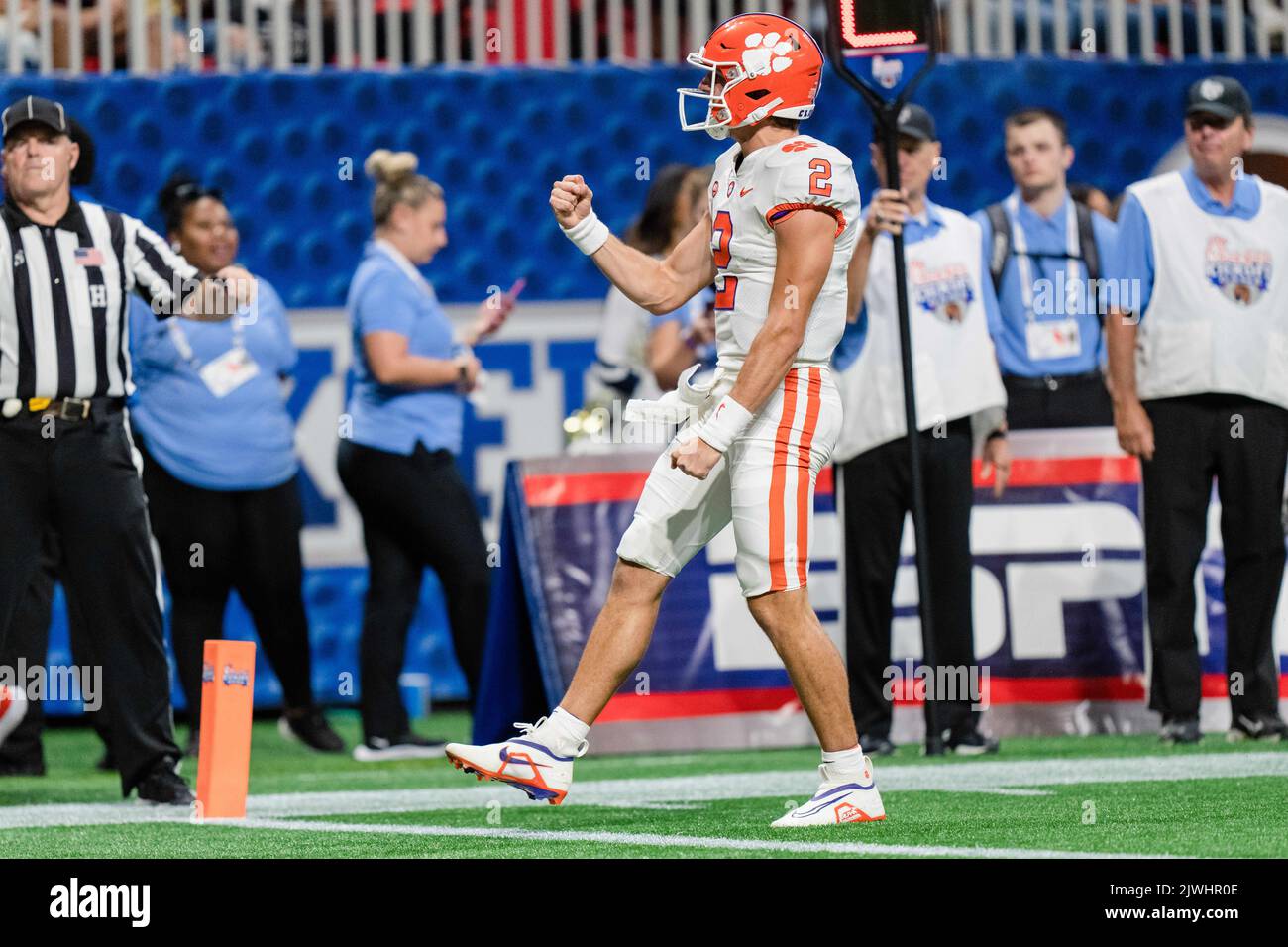 Atlanta, Georgia. September 5, 2022, Clemson Tigers quarterback Cade ...