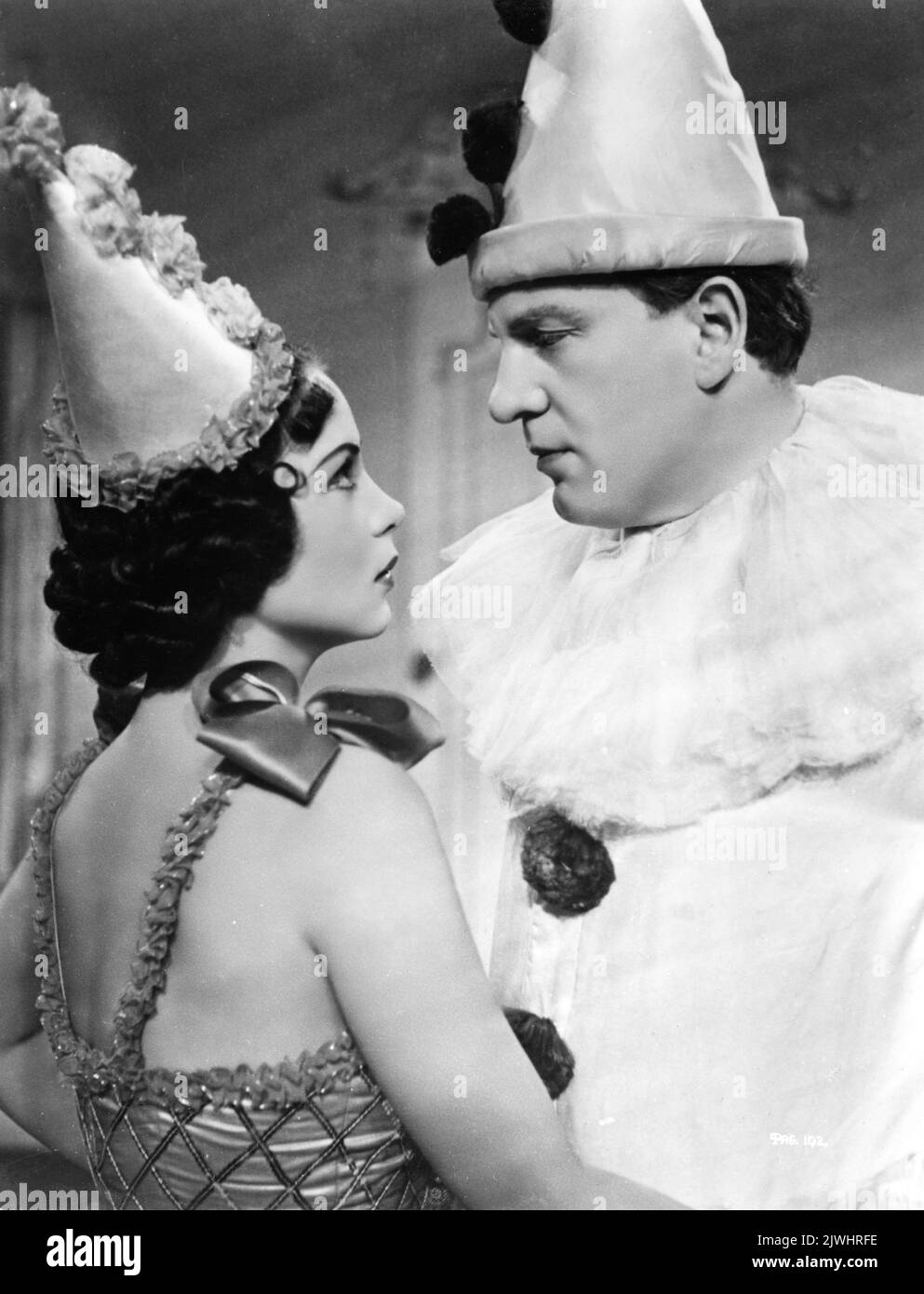 STEFFI DUNA and RICHARD TAUBER in PAGLIACCI 1936 director KARL GRUNE ...