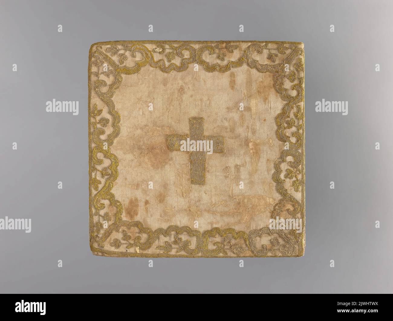 Embroidered altar cloth hi-res stock photography and images - Alamy