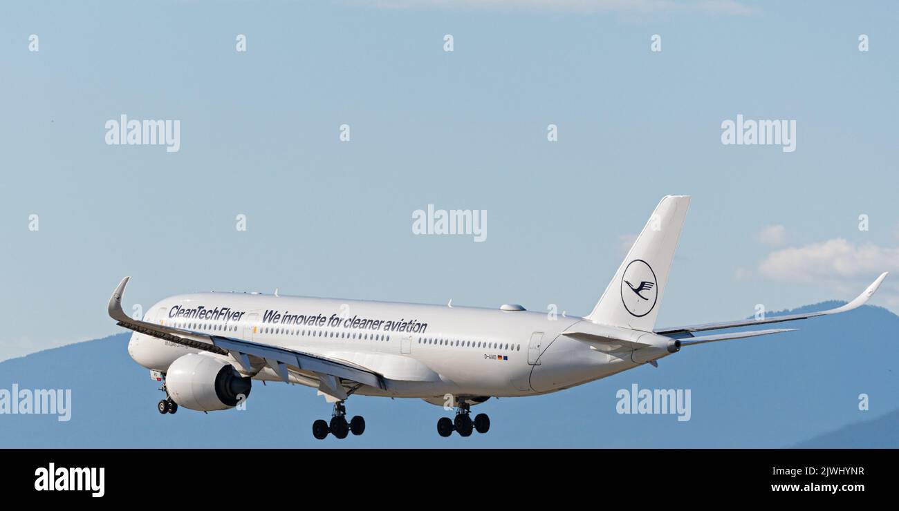 Richmond, British Columbia, Canada. 5th Sep, 2022. A Lufthansa Airbus ...
