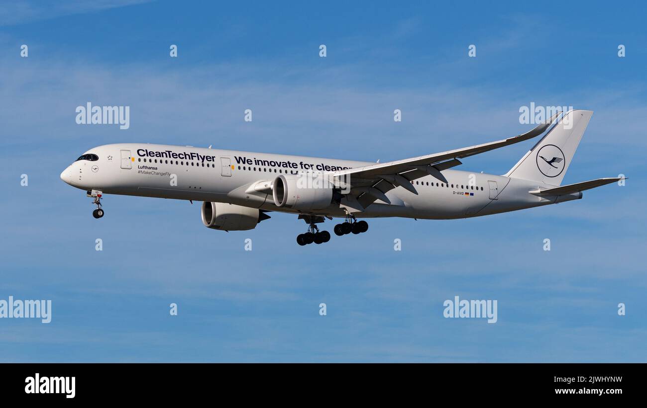 Richmond, British Columbia, Canada. 5th Sep, 2022. A Lufthansa Airbus ...