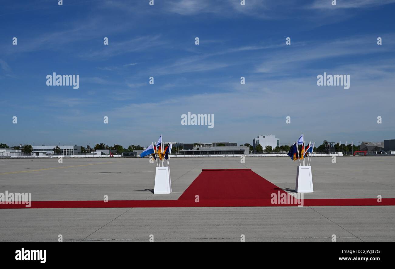 Hallbergmoos, Germany. 05th Sep, 2022. At Munich Airport, the flags of ...