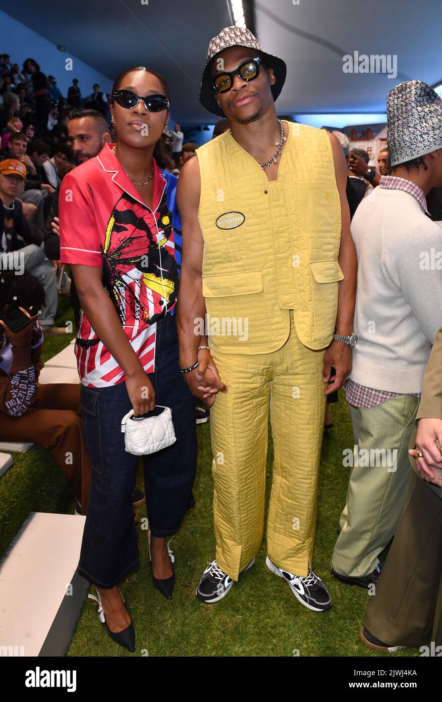 Dior Fashion week: David Beckham, Cruz Beckham, Naomi Campbell, Jessica ...