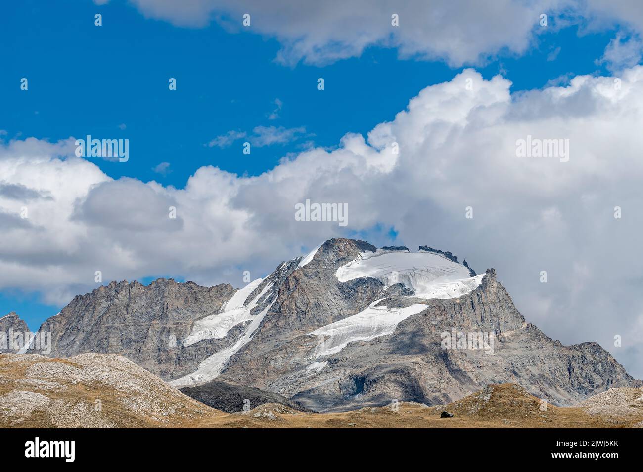Great paradiso hi-res stock photography and images - Alamy
