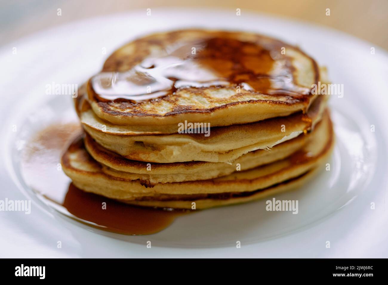 Close up shot maple syrup hi-res stock photography and images - Alamy