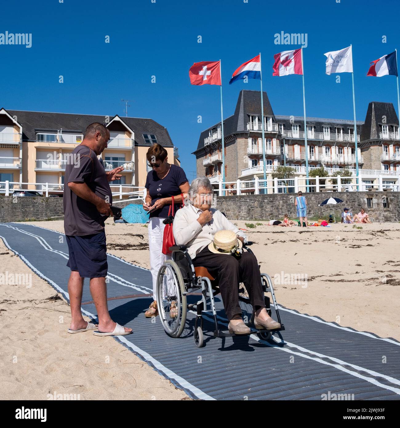 Disabled sighboard hi-res stock photography and images - Alamy