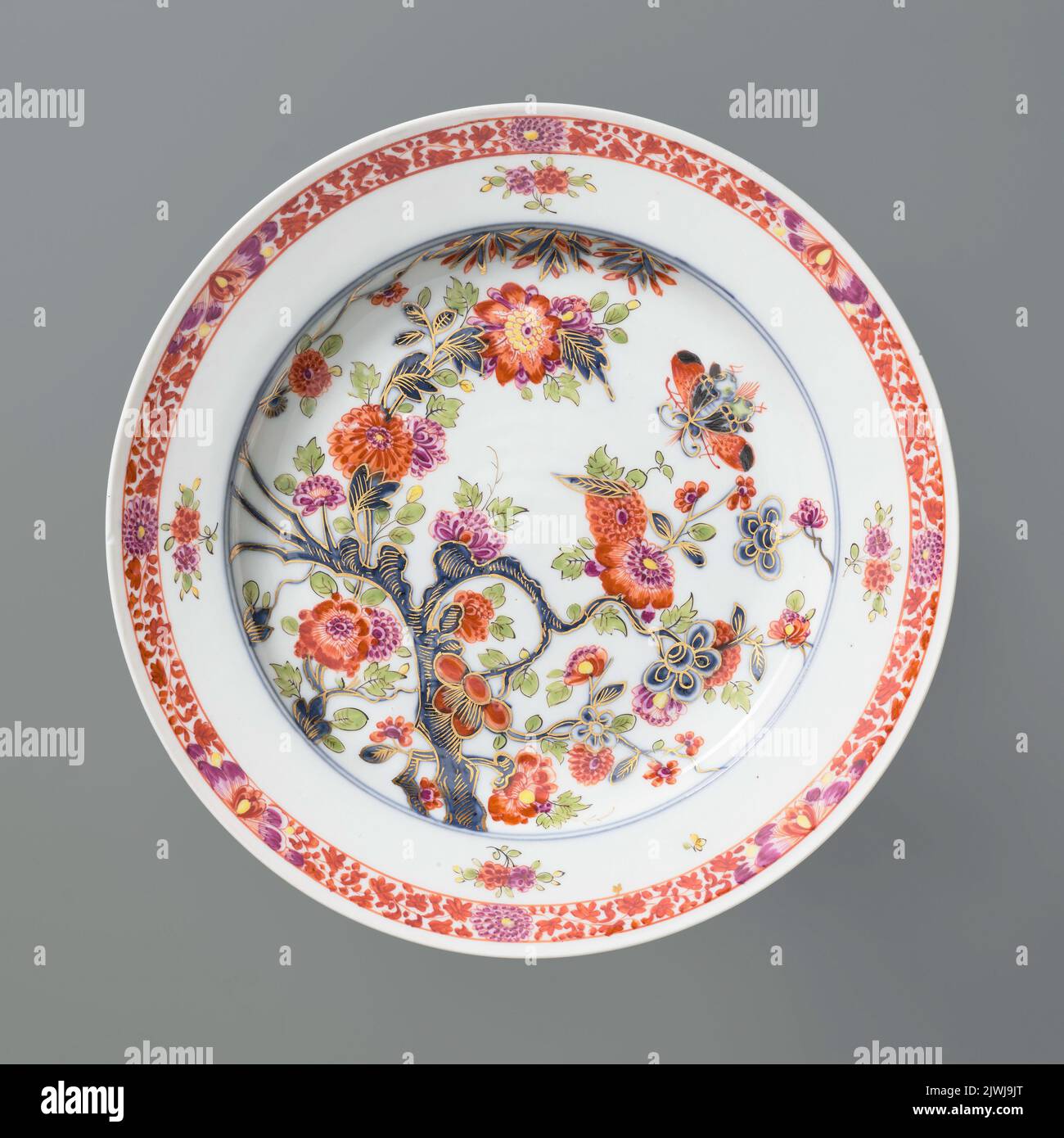 Platter with Imari style decoration. Koenigliche Porcellain Fabrique ...