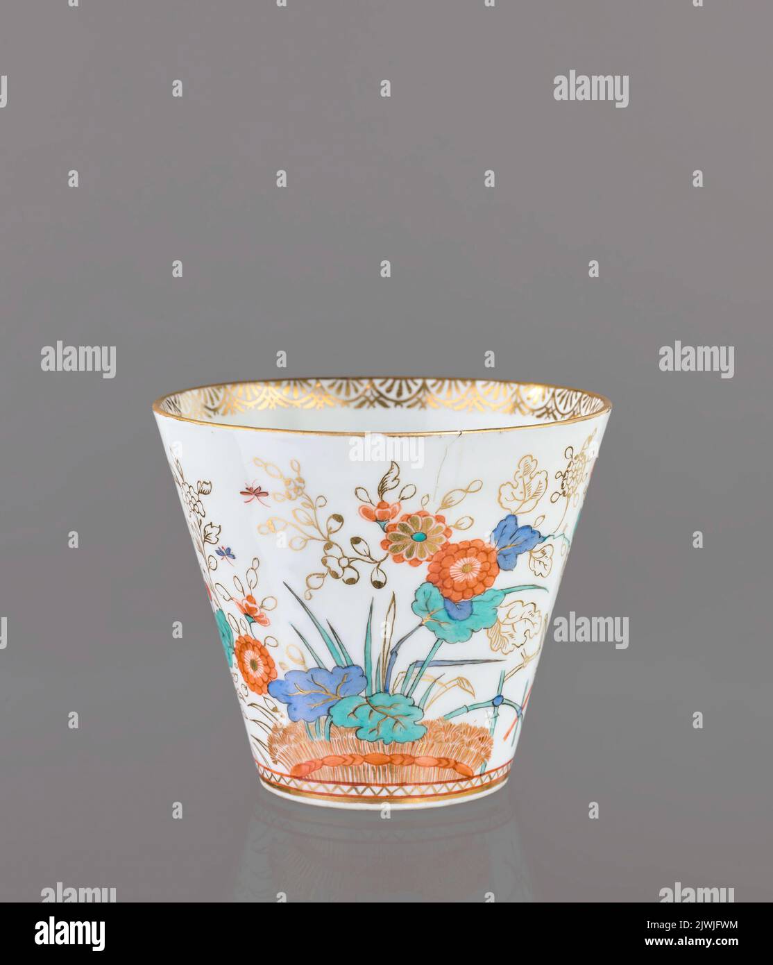 Conical mug. Koenigliche Porcellain Fabrique, Meissen (1710-1763 ...