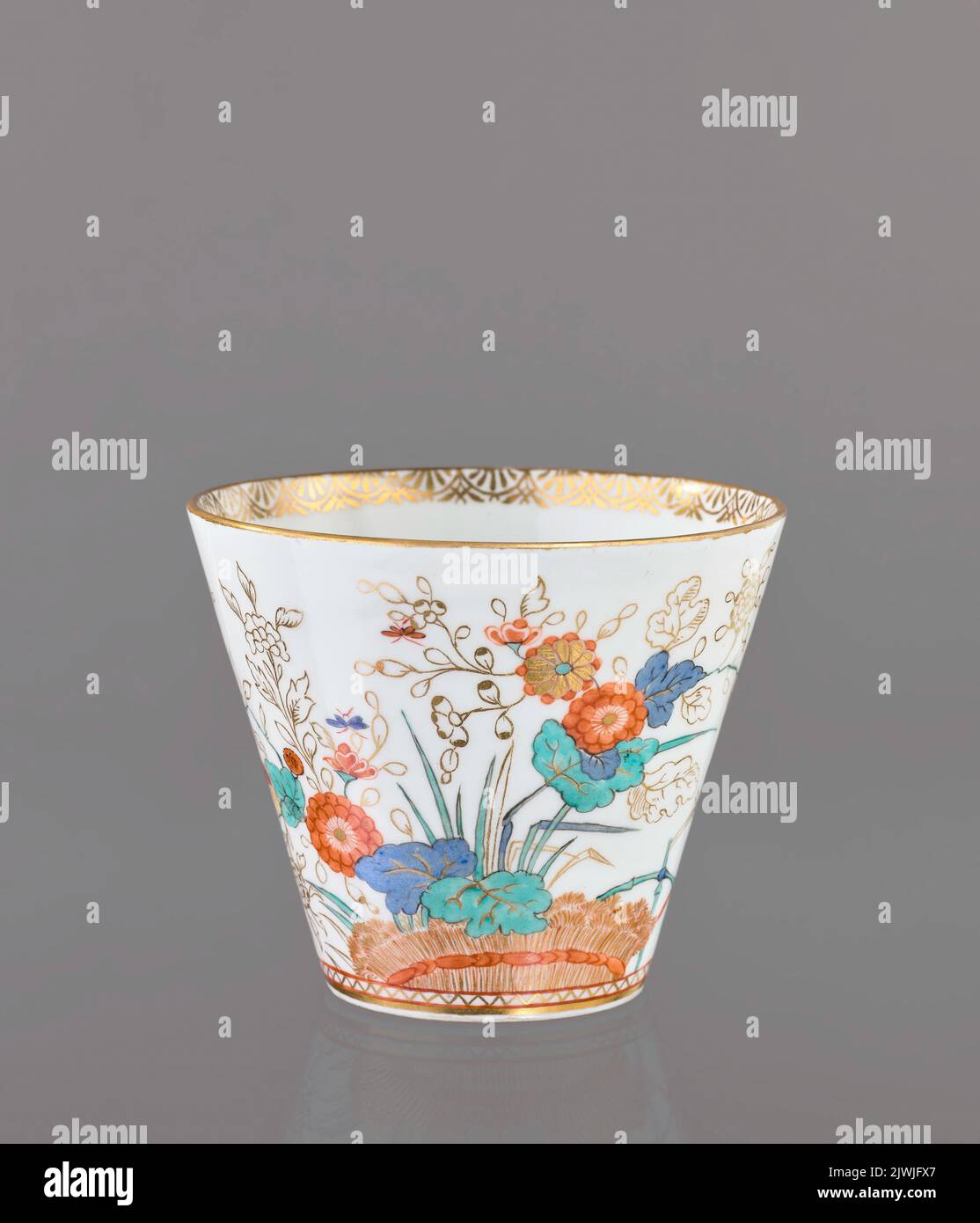 Conical mug. Koenigliche Porcellain Fabrique, Meissen (1710-1763 ...