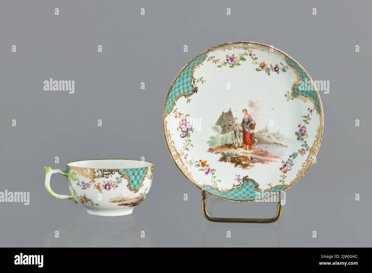 Half-spherical teacup. Gotzkowsky-Manufaktur, manufacture Stock Photo ...