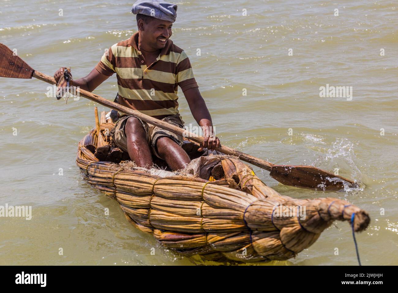 Papyrus reed boat hi-res stock photography and images - Alamy