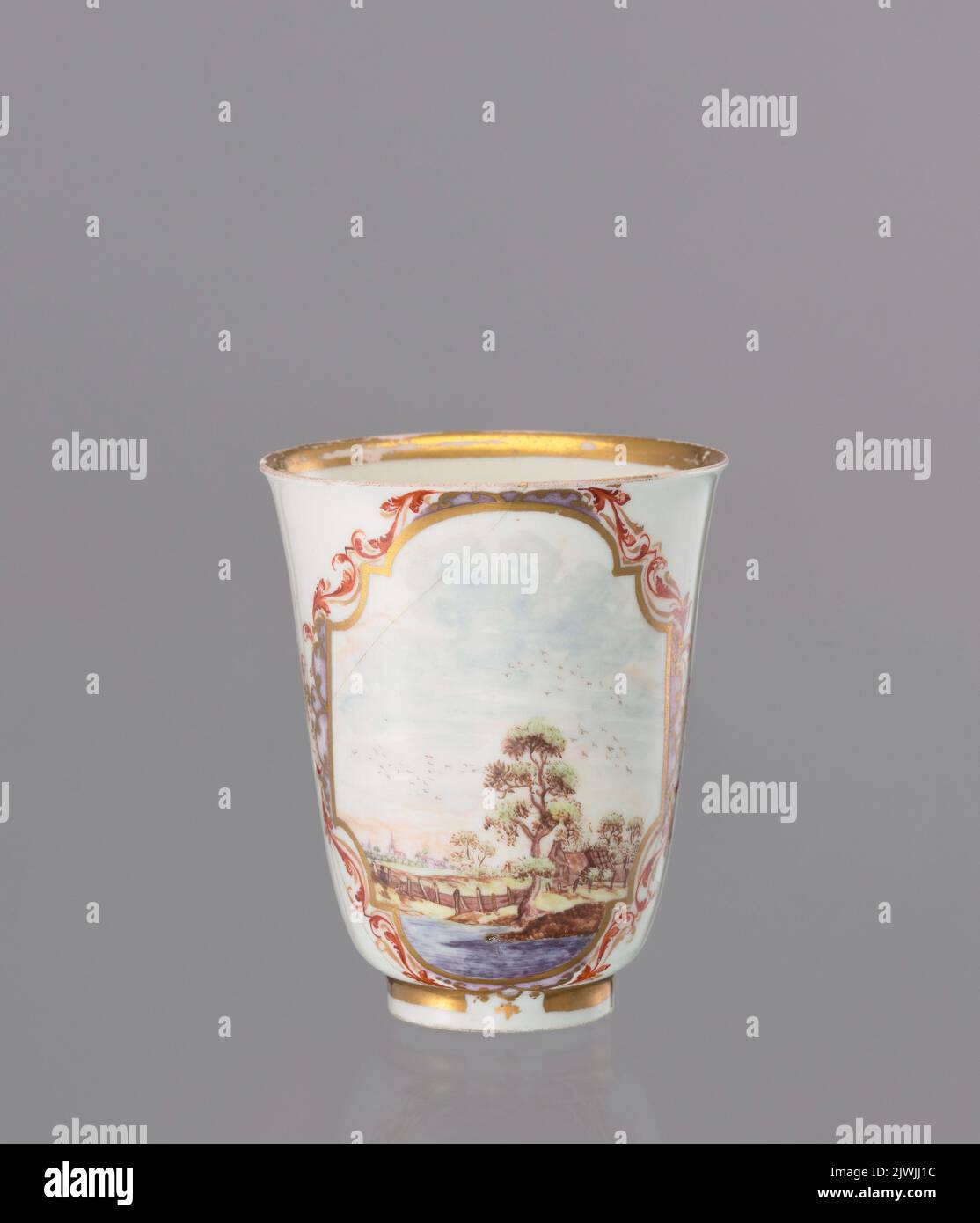 Shallow bowl. Koenigliche Porcellain Fabrique, Meissen (1710-1763 ...
