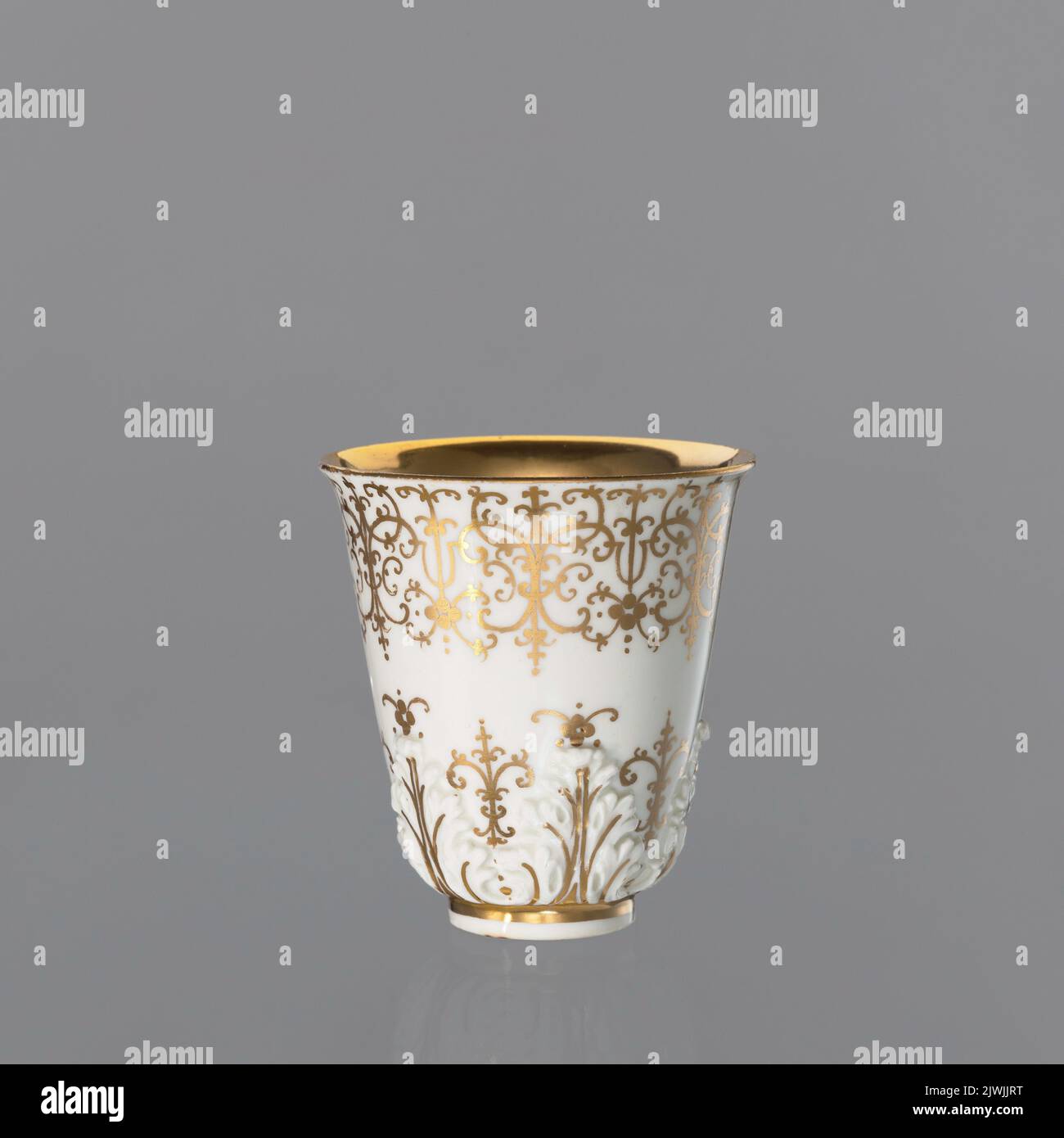 High bowl. Koenigliche Porcellain Fabrique, Meissen (1710-1763 ...